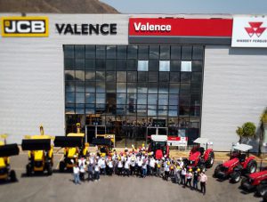 VALENCE MÁQUINAS CELEBRA 15 ANOS EM CONSTANTE EXPANSÃO – Valence JCB